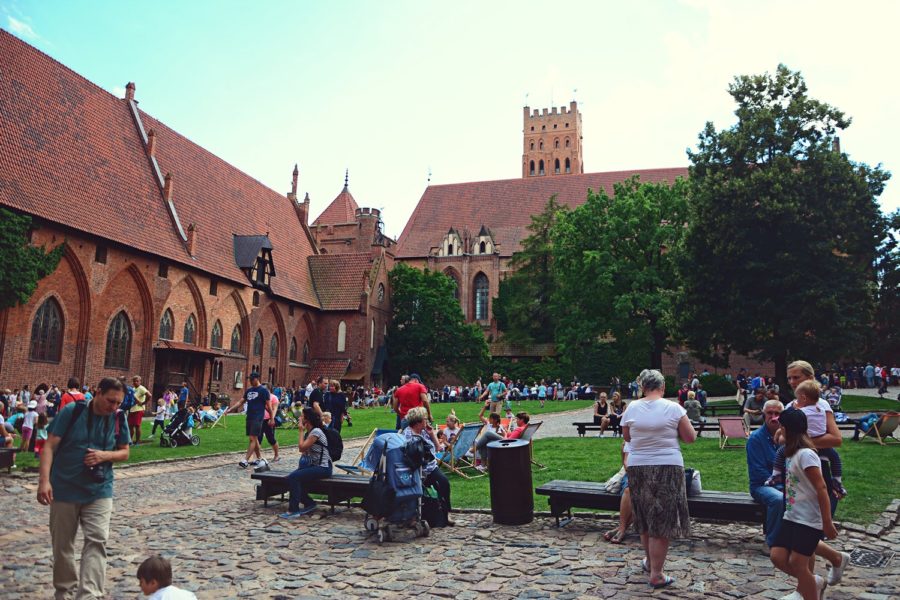 Visiting Malbork castle in Poland . How to get to Malbork - Plan Poland